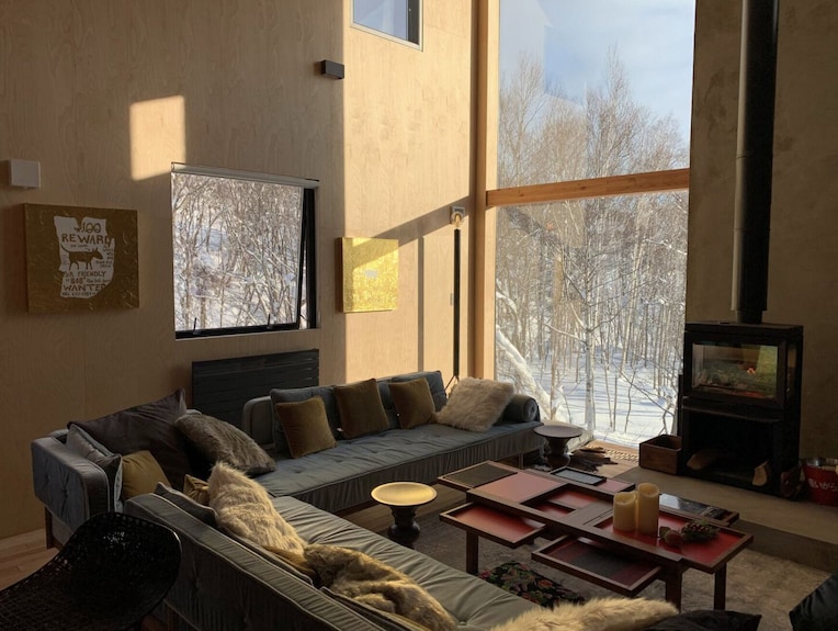 Niseko Village Ski Chalet 4bdr Car Delica Included - Hokkaido