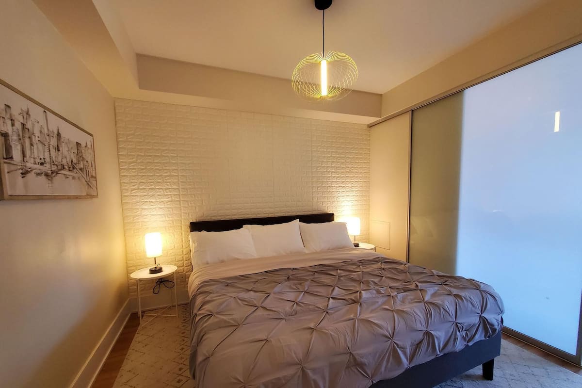 Apartamento Comfort, 1 cama king-size e sofá-cama | Roupa de alta qualidade, cortinas/cortinados opacos