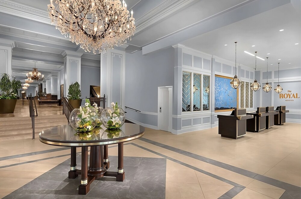 Contemporary Hotel in Central West End district! 3 Spacious Spaces ...