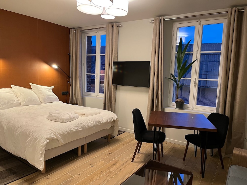 Triple Room With Bathroom - Pierrefonds