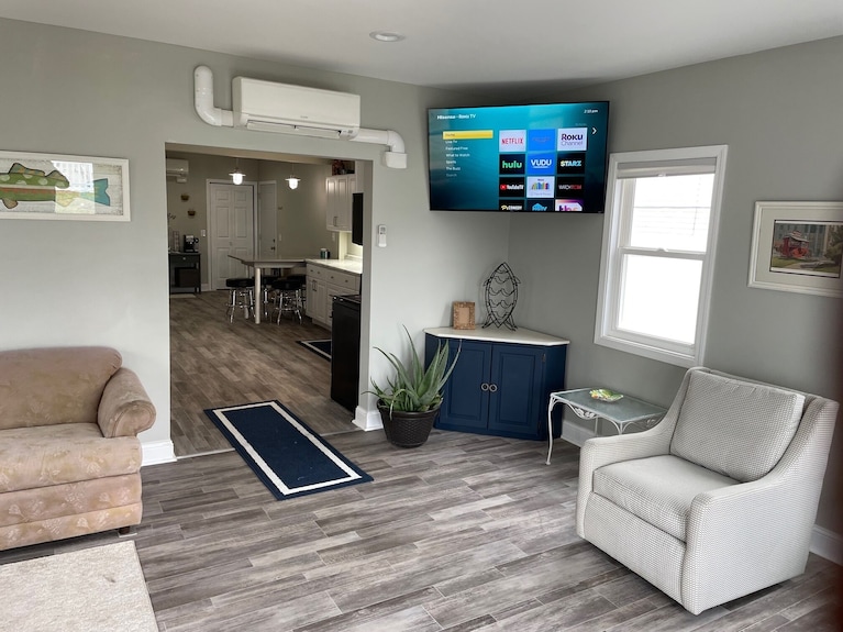 Buoy House Sandusky: Heated, In-ground Pool, Your Own Oasis! - Sandusky, OH