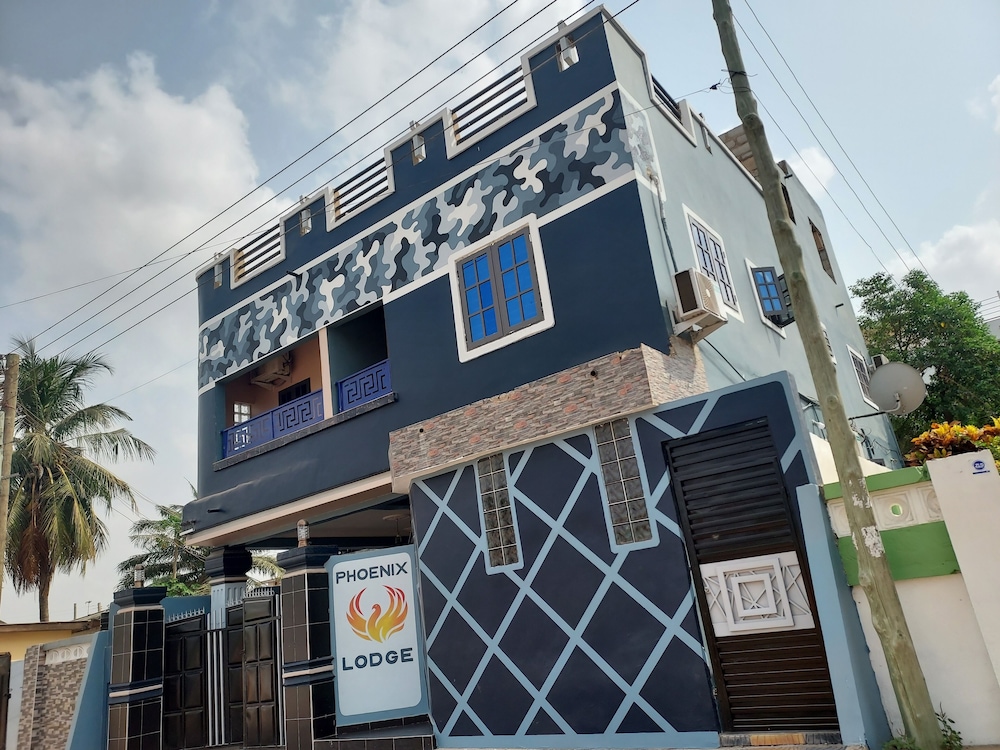 Phoenix Lodge - Accra