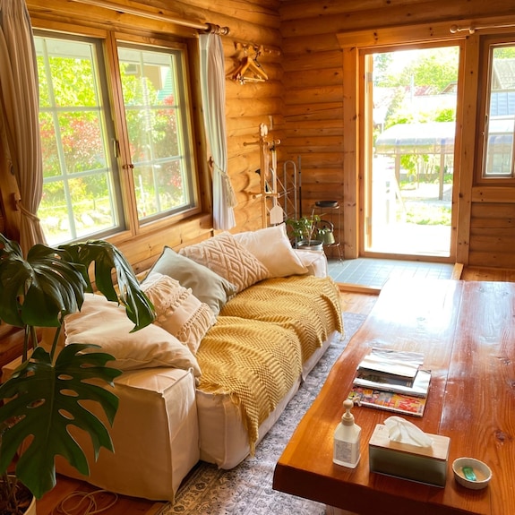 メタセコイヤ並木すぐ 渓流に臨む本格リゾートログハウス 雨でも!屋根付きBbq / 高島市 滋賀県 - 琵琶湖