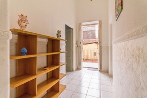 Apartamento Familiar, vários quartos, 2 casas de banho (Sicula home in the city center) | Interior