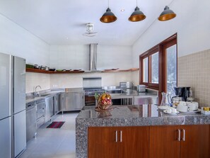 Villa, 5 quartos, fumadores, piscina privativa | Interior