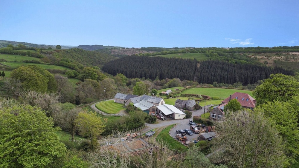 West Hollowcombe Farm Cottages - Full Site Booking - North Devon