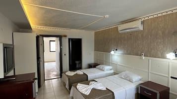 Quarto Standard | Minibar, cofre no quarto, quartos insonorizados, ferro/tábua de engomar