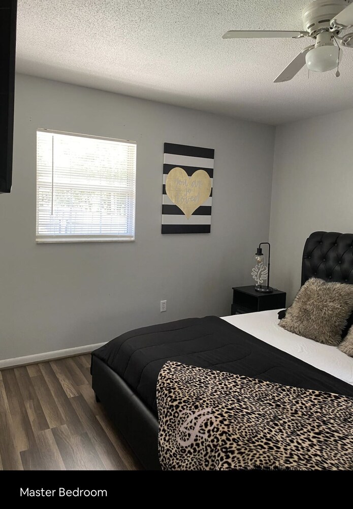 Pool House near WEC. Pet Friendly! - Ocala | Stayz