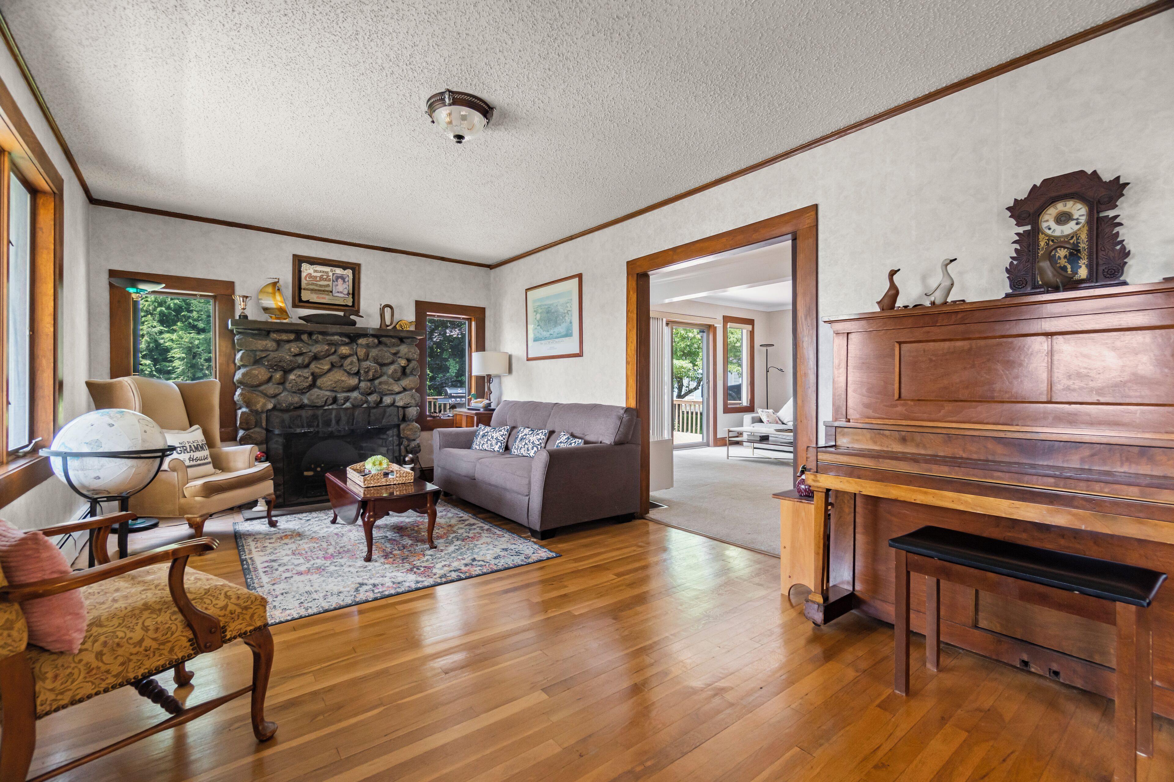 Grammy's Famous Lake House Retreat W/ Private Waterfront Access - East Hampton, CT