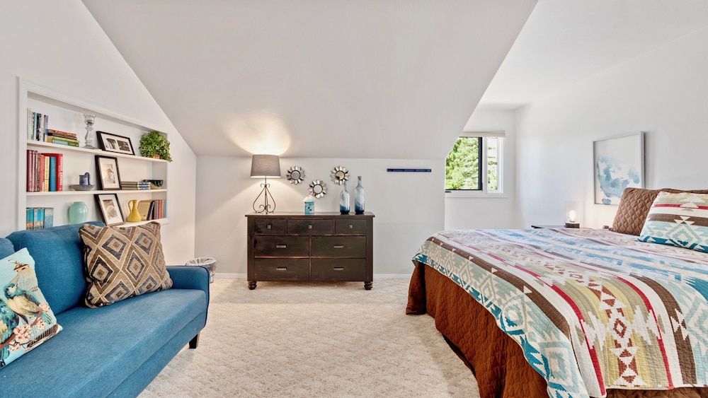 Divine Destiny Vacation Home at Windcliff - Windcliff Estates | Vrbo