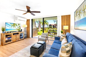 Apartamento em Condomínio Fechado (2 Bedrooms) | Sala | Televisor 