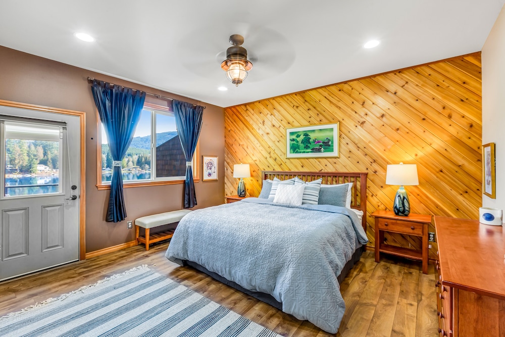 Custom lakefront gem with private dock, hot tub, firepit, & chef's kitchen - Whatcom County | Vrbo