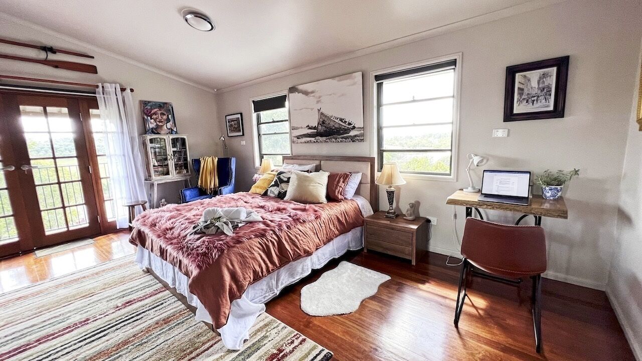 Romantic Getaway Cottage With Beautiful Sunset Views Near Mulitple Hiking Trails - Nambour