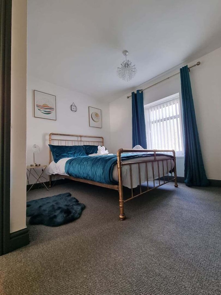 Junctions Way By Tŷ Sa -3 Bed In Newport - Newport