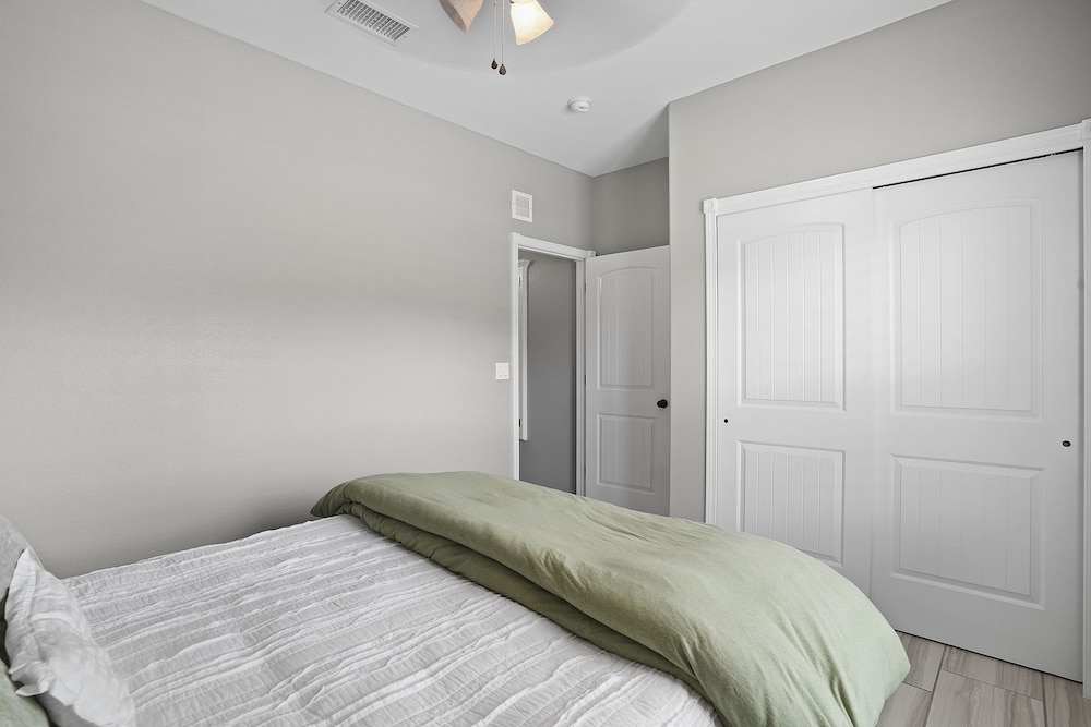 El Paso House|sleepnumber&tempurpedic Beds|85" Tv - 산타 테레사