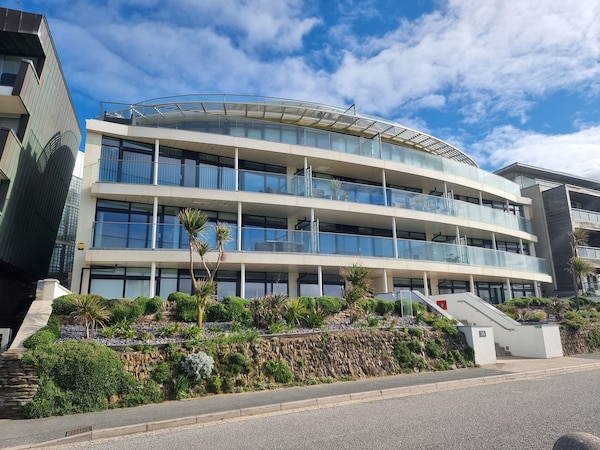 Fistral Pearl, Country Holiday Cottage In Newquay - Fistral Beach