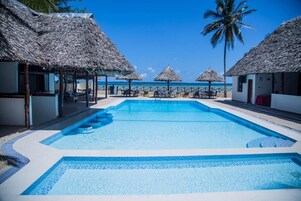 Apartamento clássico | Cofres nos quartos, cortinas blackout, ferros/tábuas de passar roupa