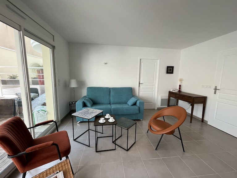 Spacious 60m² Apartment In Downtown Arcachon With 100m² Terrace, Wifi & Parking - アルカション