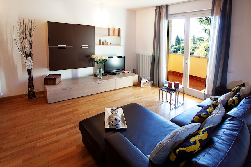 Residence Tremezzo Apartment 9 - Pool And Spa Home By Italian Apartments - Varenna