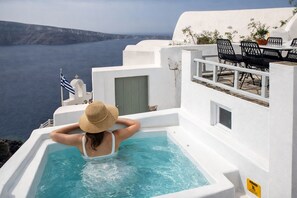 Vila superluxo, 2 quartos, banheira de imersão, vista para o mar | Banheira de hidromassagem