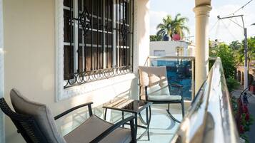 Apartamento, 2 quartos | Terrenos do alojamento