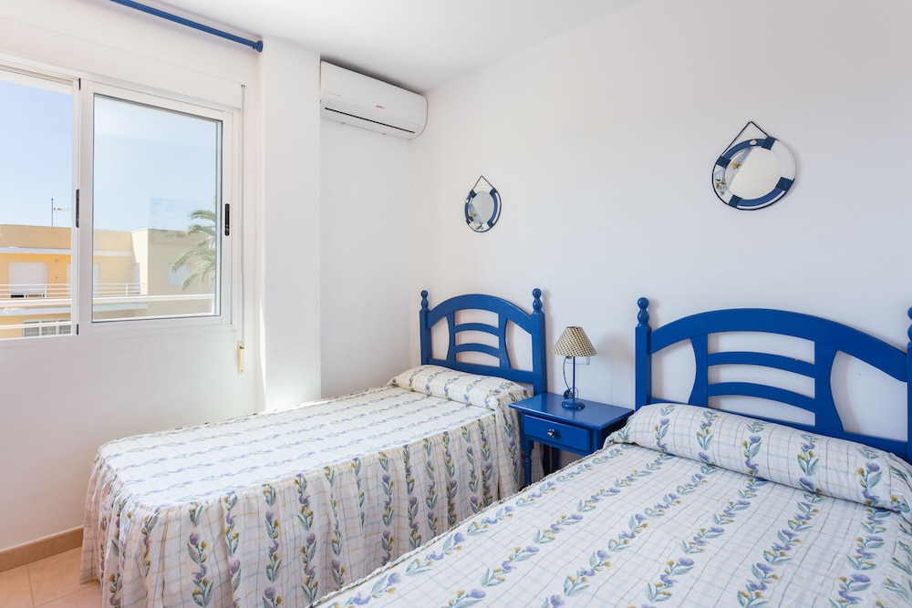 Casa De Vacaciones "Carmen" Con Vistas Al Mar, Terrazas Y Wi-fi - Gandía