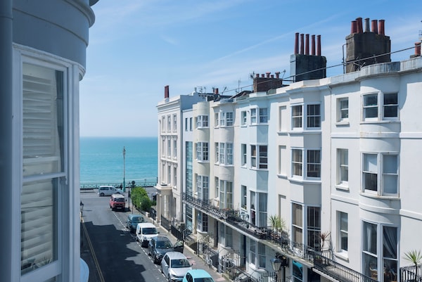 Innit Hotel - Marina House - Brighton