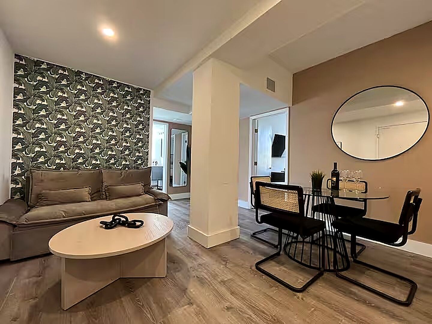 Apartamento Familiar, 2 quartos | Sala de estar