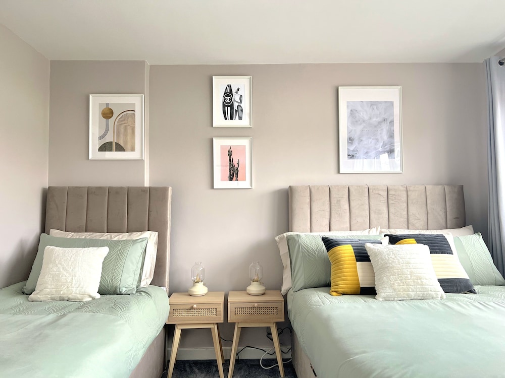 Quirky Family Home In Glasgow - Glasgow