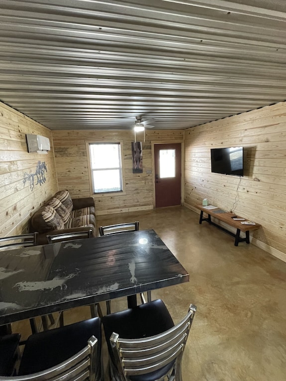 Country Cabin With Jacuzzi Tub And Meramec River Access And Pets Welcome! - Meramec State Park, Sullivan