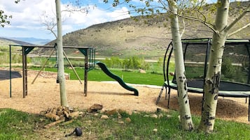 Estúdio (6 Bedrooms) | Área infantil