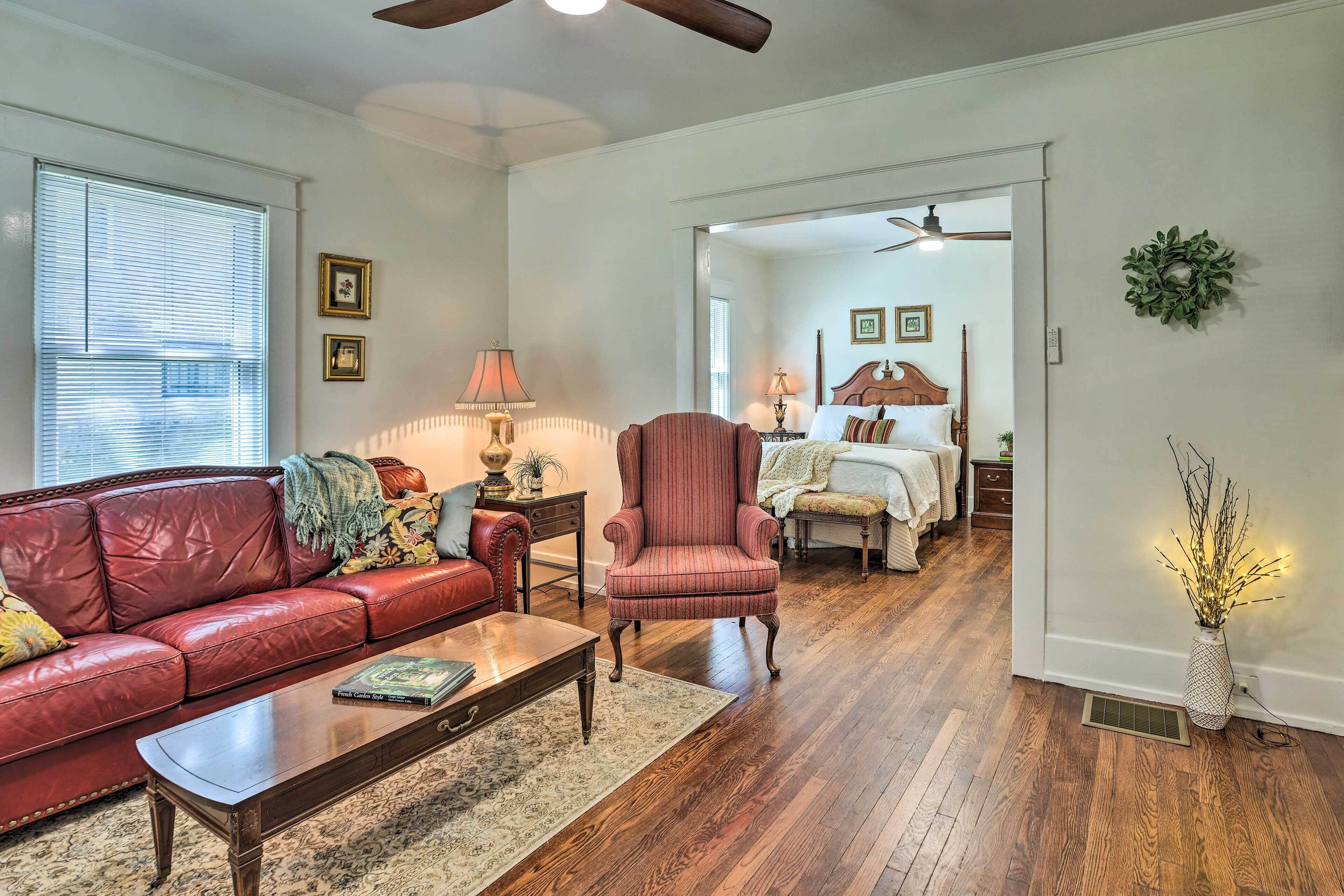 Dog-friendly Bungalow: 1 Block To Avondale Dining! - Birmingham, AL