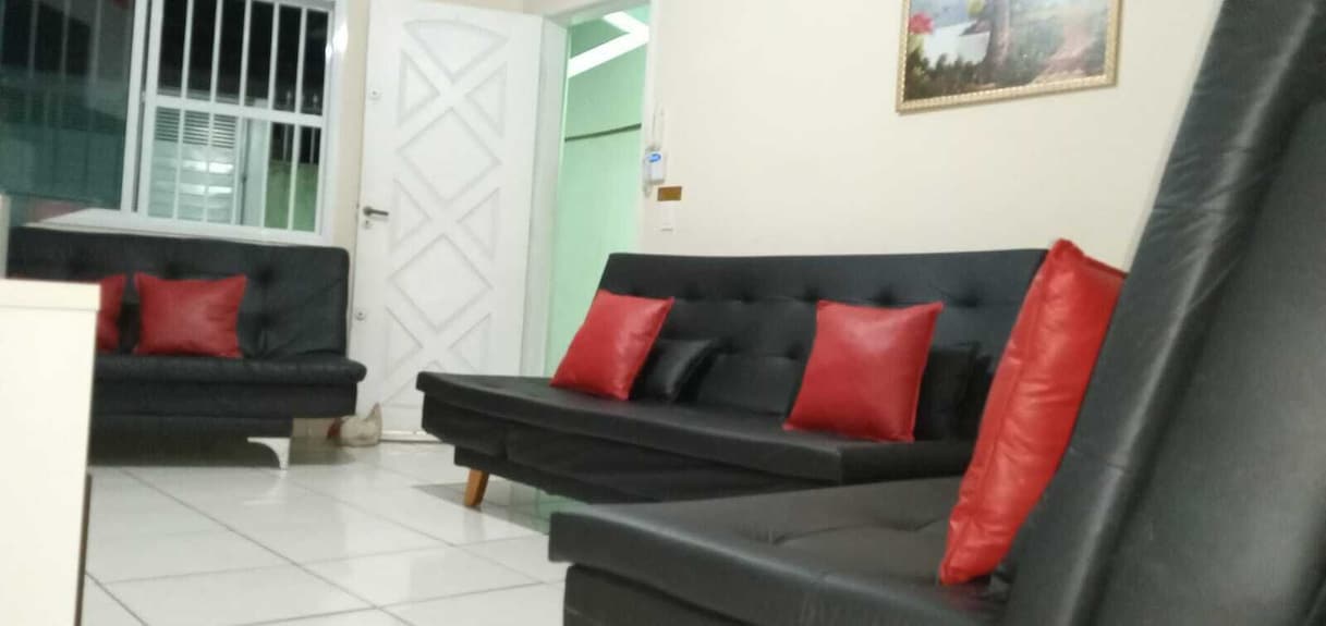 Casa Linda E Aconchegante Com Piscina Aquecida O Ano Todo Perto Da Praia - Praia Grande