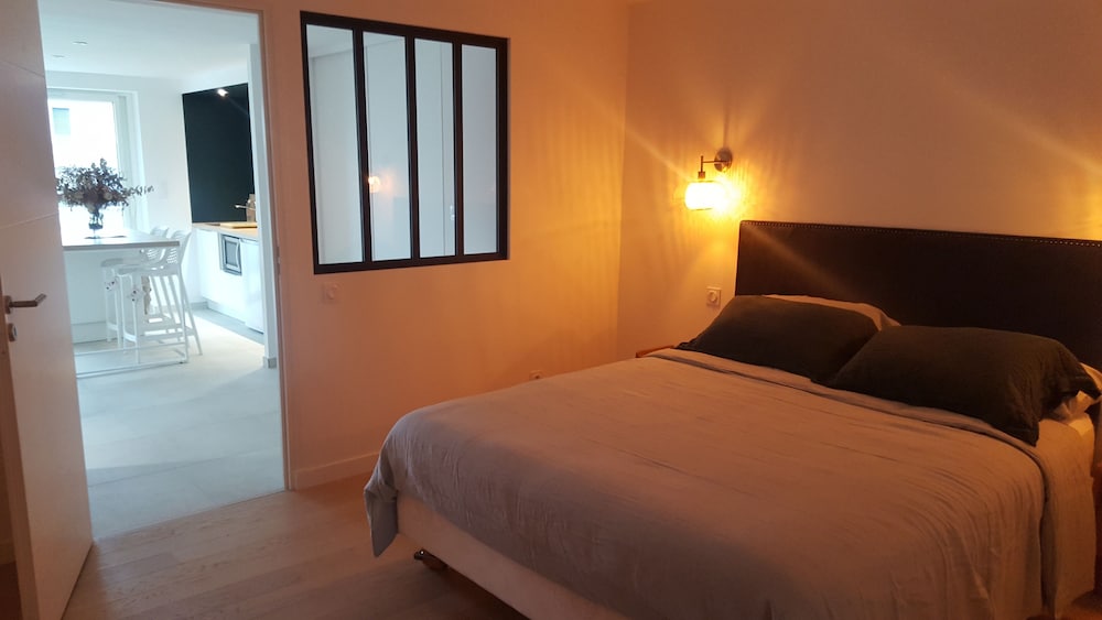 Appartement Avec Jardin Et Piscine, Proximité Lyon Et Techlid - Lyon