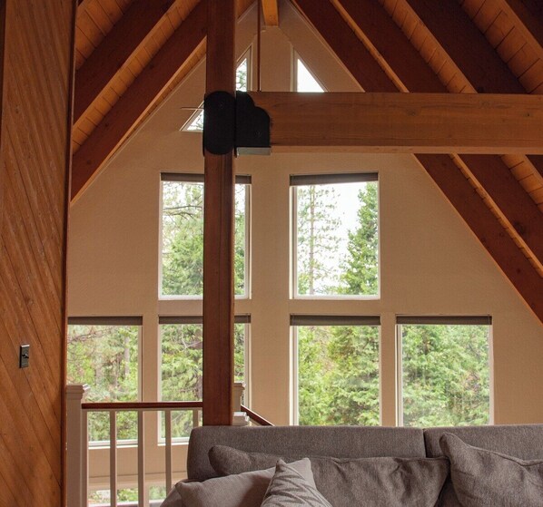 Chalet & ADU w/ Hot Tub + Game Room + Bocce Reviews, Deals & Photos ...