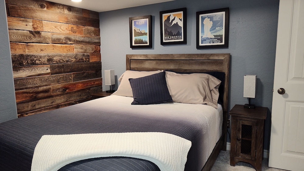 Renovated Home In Vintage Neighborhood, Close To Airport, Hospitals, & Downtown. - Montana