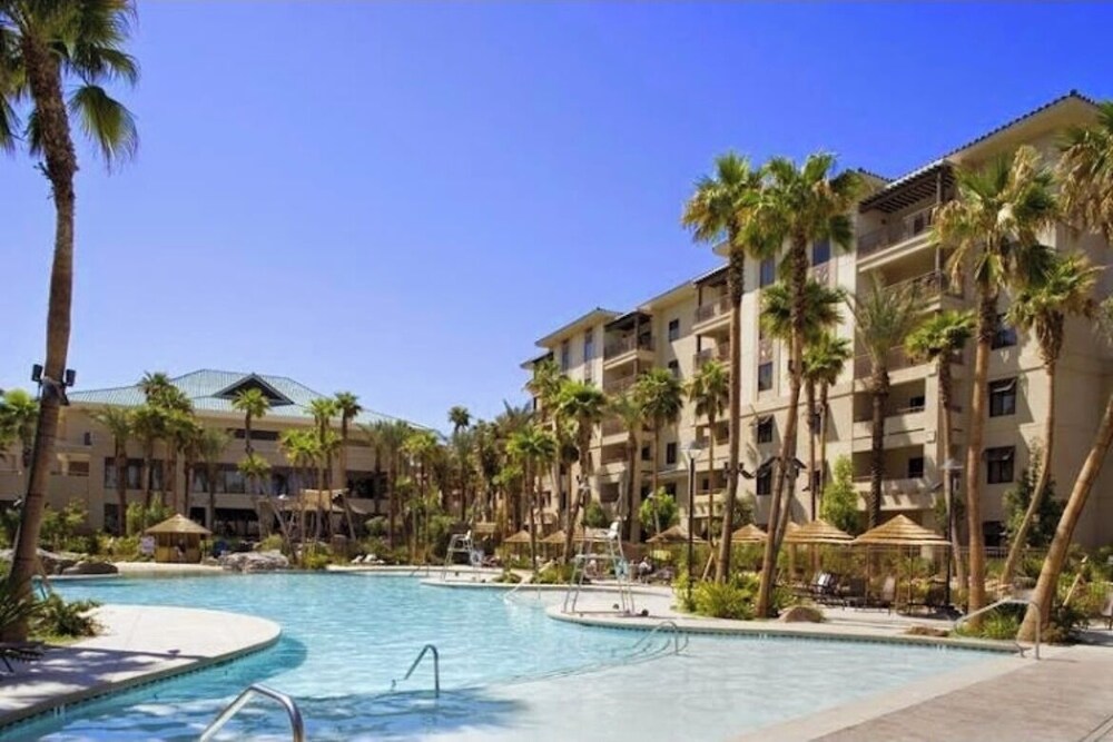 F1 WEEK! Nov. 14th - Nov. 21st, 2023 Formula One week condo with ...