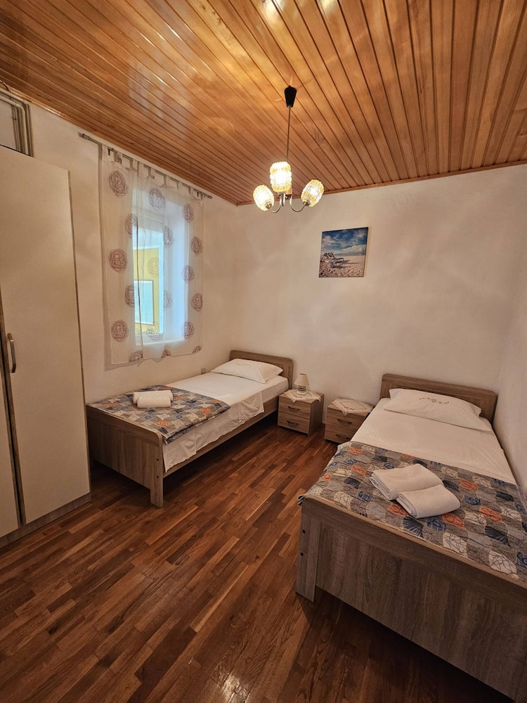 Apartment Mario Murter - Betina