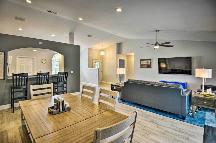 Palm Coast Family Home W/ Private Pool & Lanai! - パーム・コースト, FL