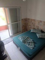 Quarto básico | 6 quartos