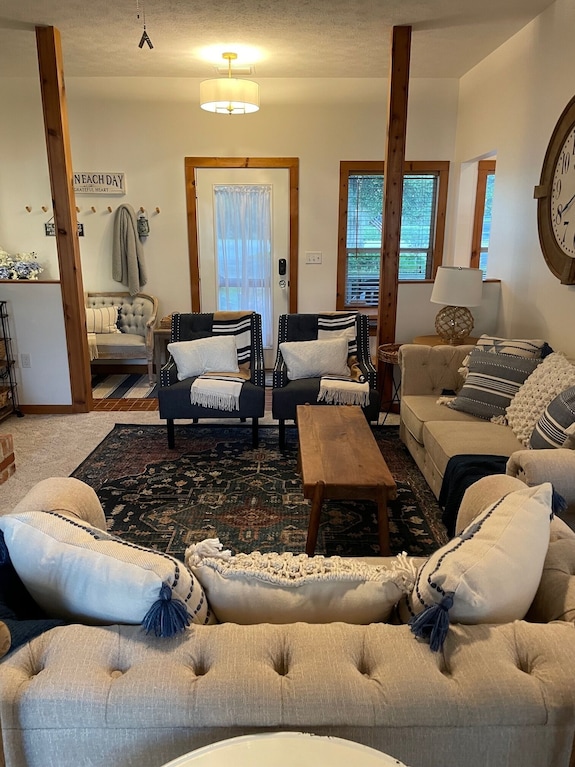 Charming 3-bedroom Lakeside Cottage W/dock - Caribbean