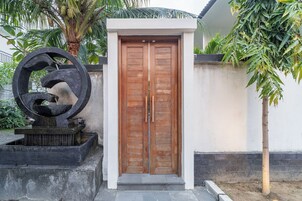 Entrada do alojamento