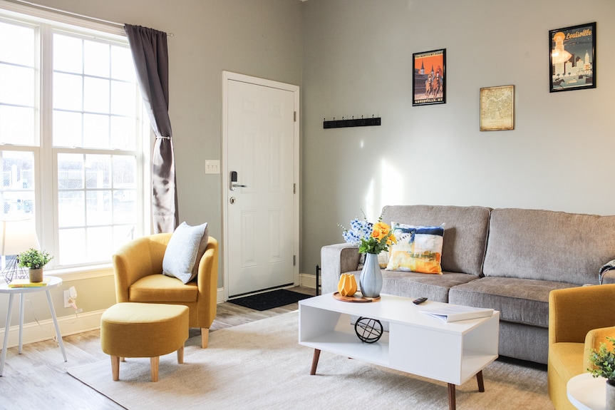 Stylish House Walking Distance From The Fun Of The Highlands! - 札幌市