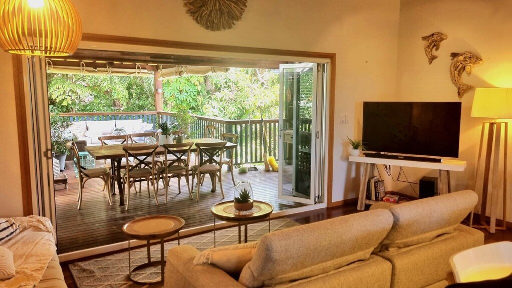 Magnetic Mango Escape - Magnetic Island