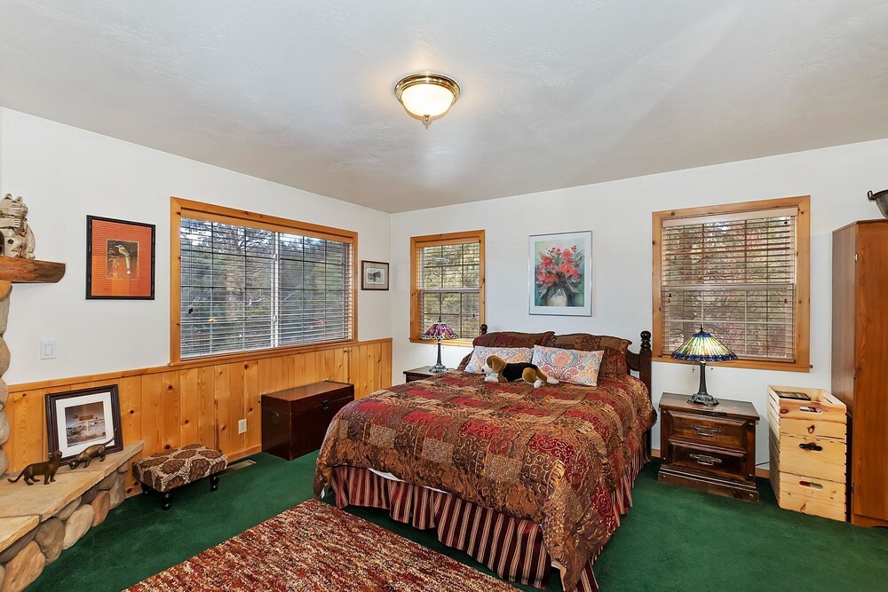 Pacific Crest Trail Cabin By Destination Big Bear: Spa! Stone ...