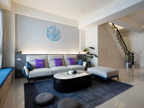 Yujing Nu Time - Tainan City