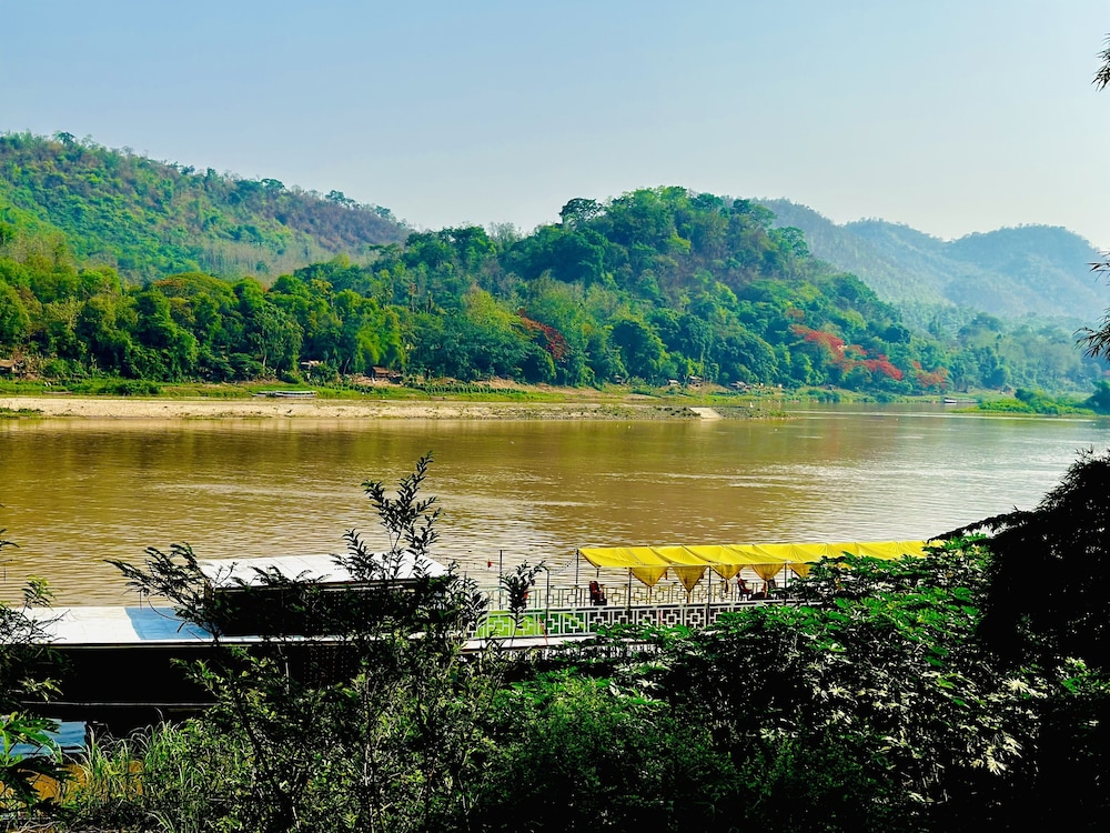 Villa Thida Mekong Riverside - Luang Prabang