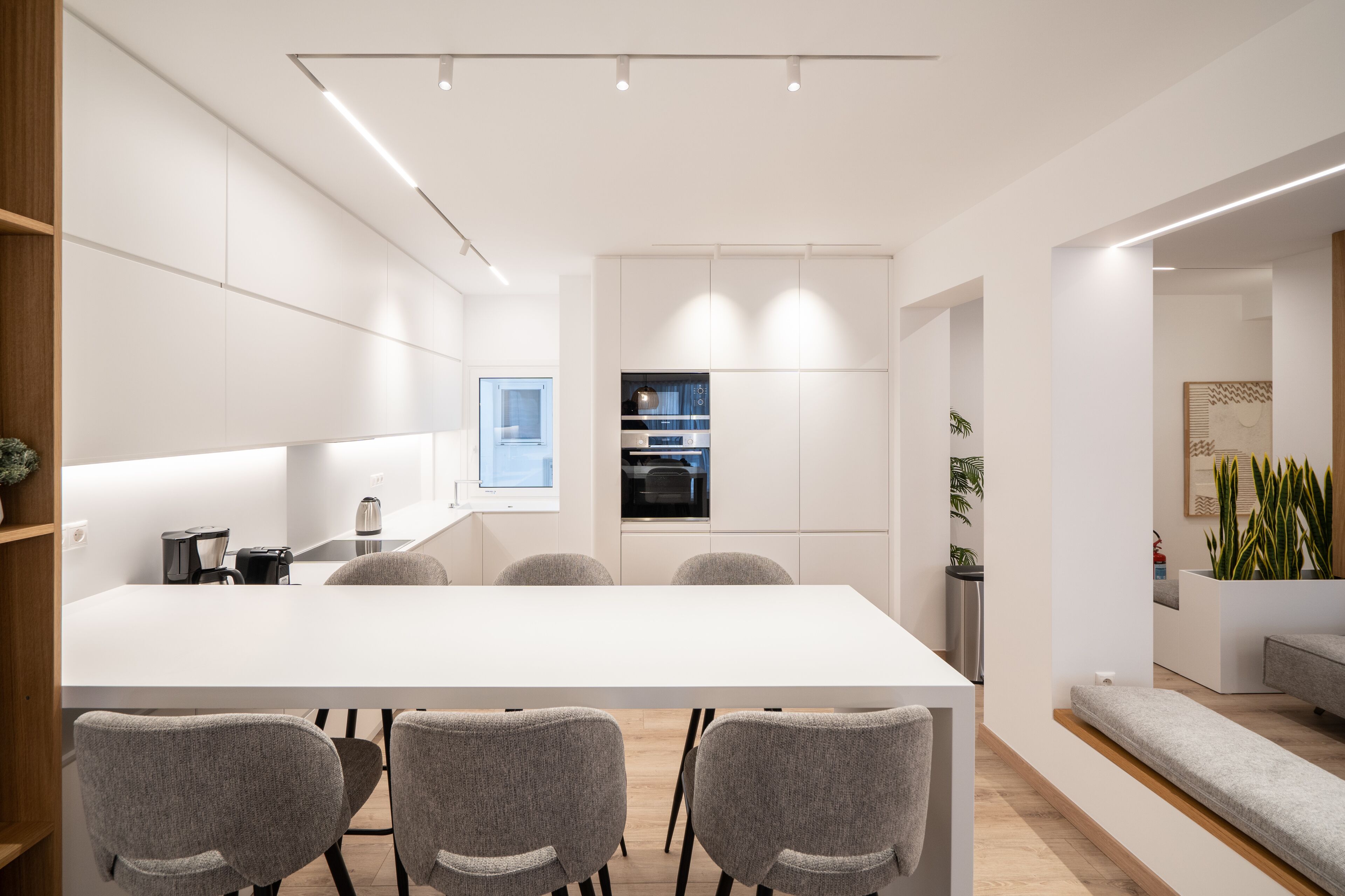 Apartamento de Luxo | Cozinha privada | Uma máquina de café expresso, uma cafeteira/bule 