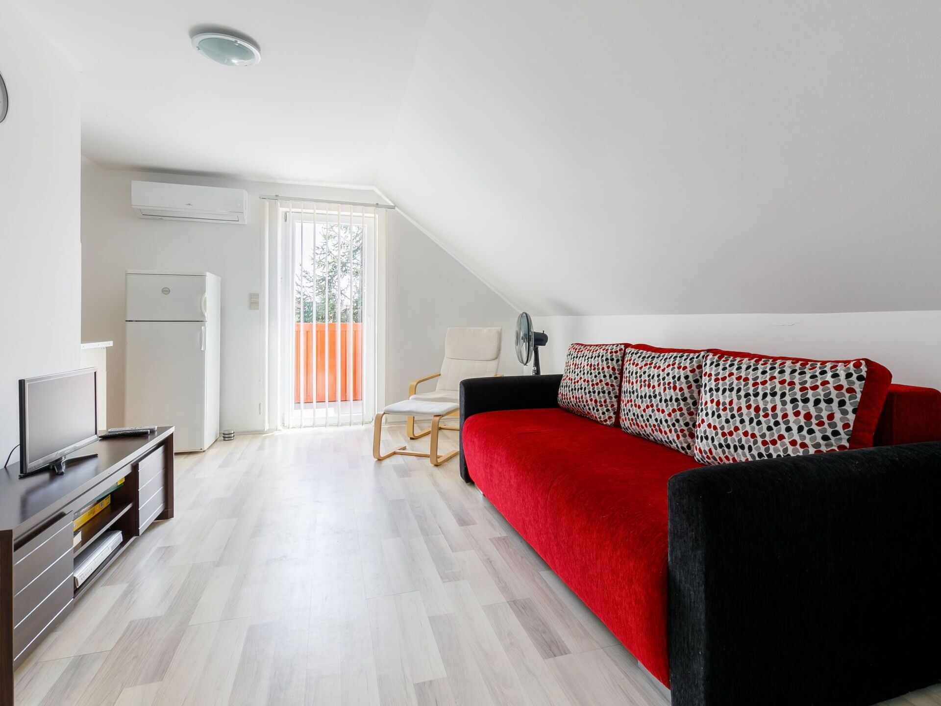 Stunning Private Villa For 9 People With A/c, Wifi, Tv, Terrace And Pets Allowed - 벌러톤 호