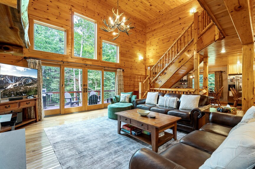 Hot Tub & Sauna! 3 Min To Sunday River, Sleeps 15! - Maine